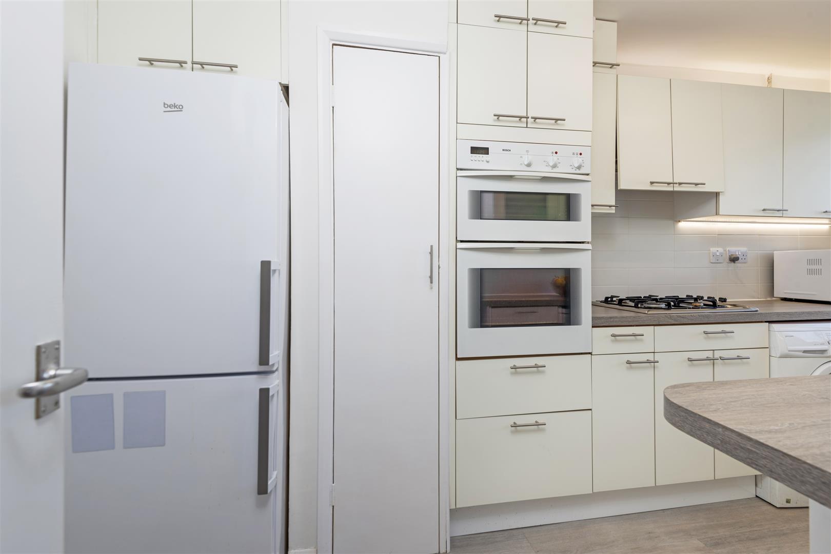 Temple Fortune Lane, London - Absolute Property